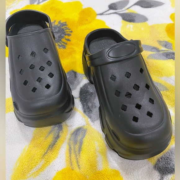 Shoes | Super Cool Chunky Croclike Clogs | Poshmark